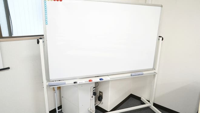 <新大阪駅より徒歩1分の会議室>【最大34名 ルームO-1】24時間利用可能+プロジェクター等備品無料の写真13