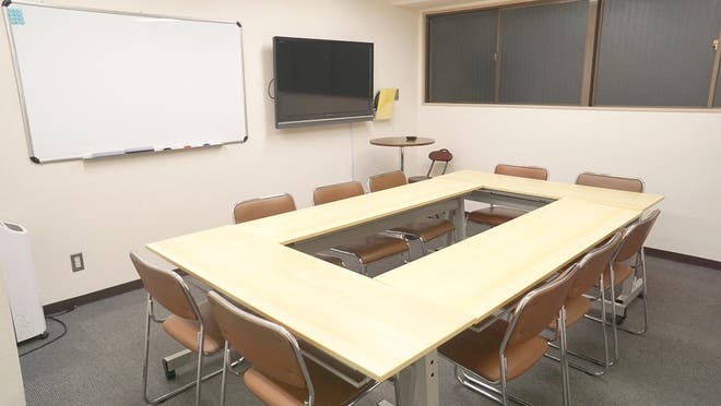 <新大阪駅より徒歩1分の会議室>【最大12名 ルームO-2】24時間利用可能で商談や面談に!液晶モニター等備品無の写真2