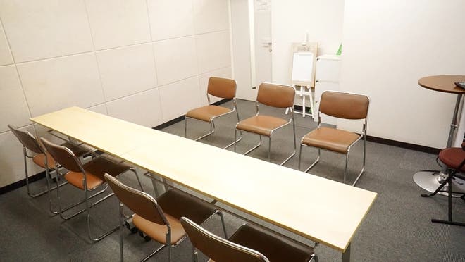 <新大阪駅より徒歩1分の会議室>【最大12名 ルームO-2】24時間利用可能で商談や面談に!液晶モニター等備品無の写真6