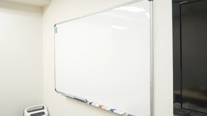 <新大阪駅より徒歩1分の会議室>【最大12名 ルームO-2】24時間利用可能で商談や面談に!液晶モニター等備品無の写真9