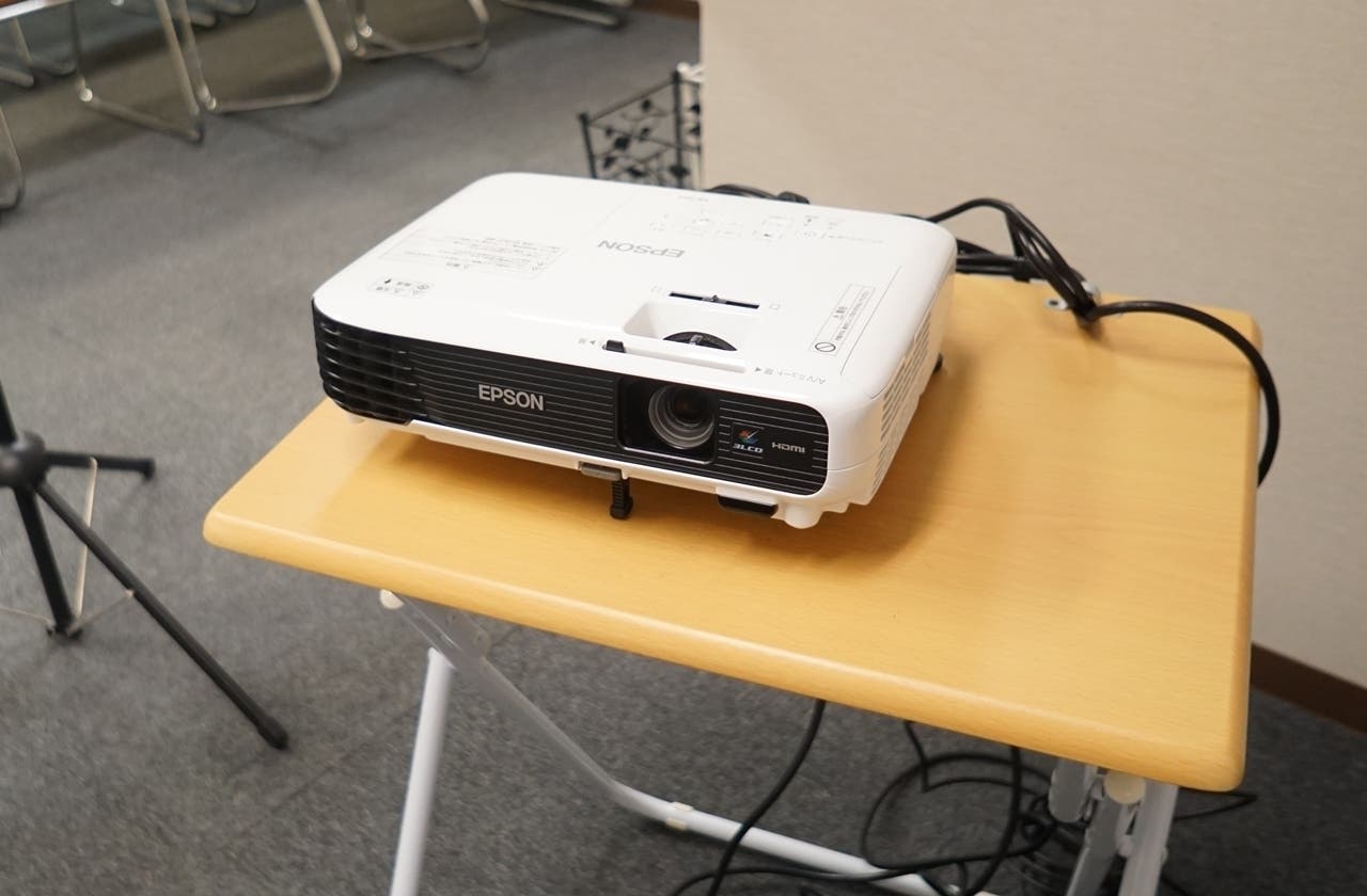 ＜新大阪駅より徒歩１分の会議室＞【最大21名 ルームＯ-３】24時間利用可能でプロジェクター等備品無料の写真10