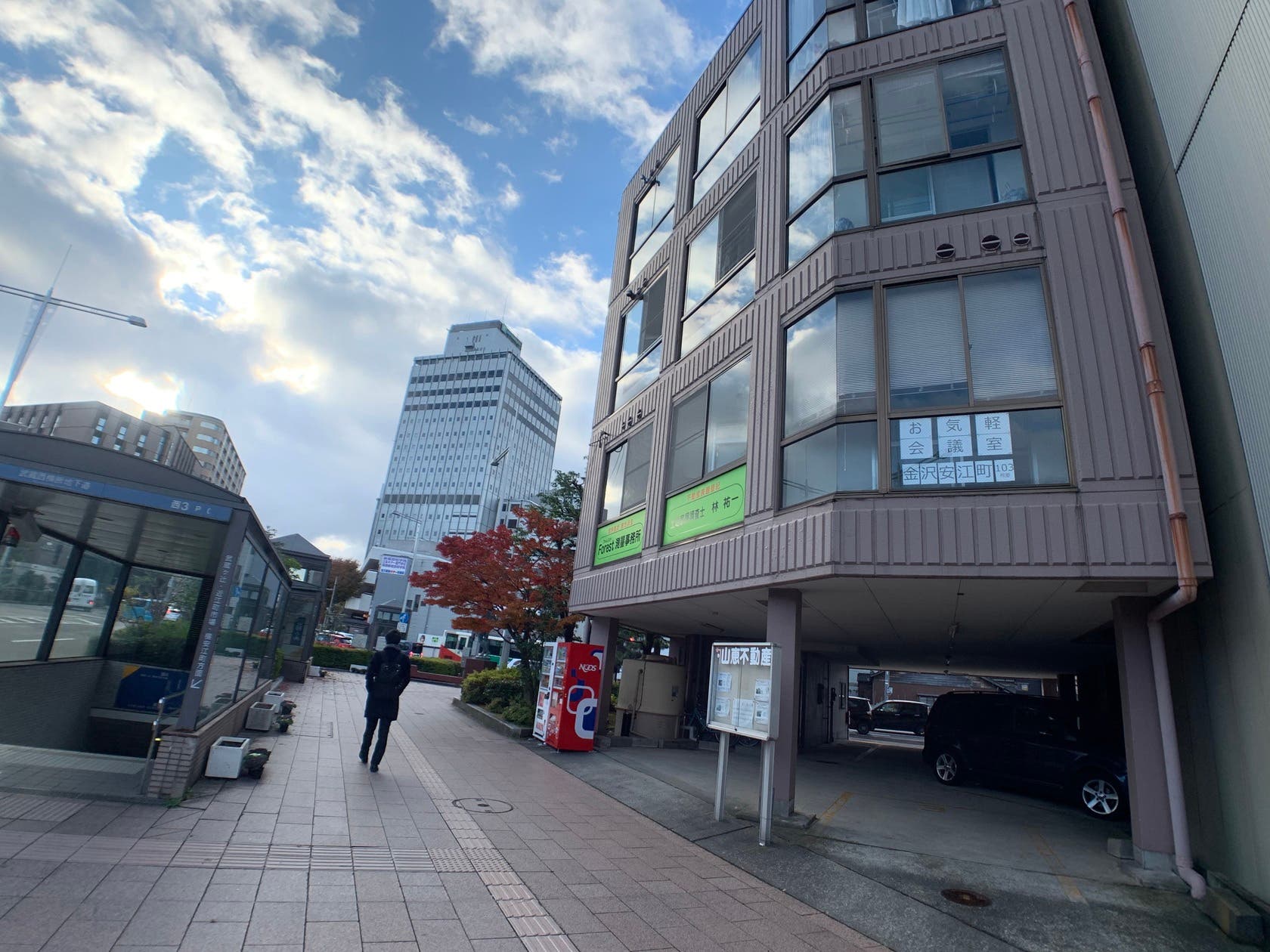 金沢駅徒歩8分、24時間・35名着席可、光Wi-Fi、プロジェクター＆大型スクリーン、セミナー・会議・リモートワークに便利の写真14