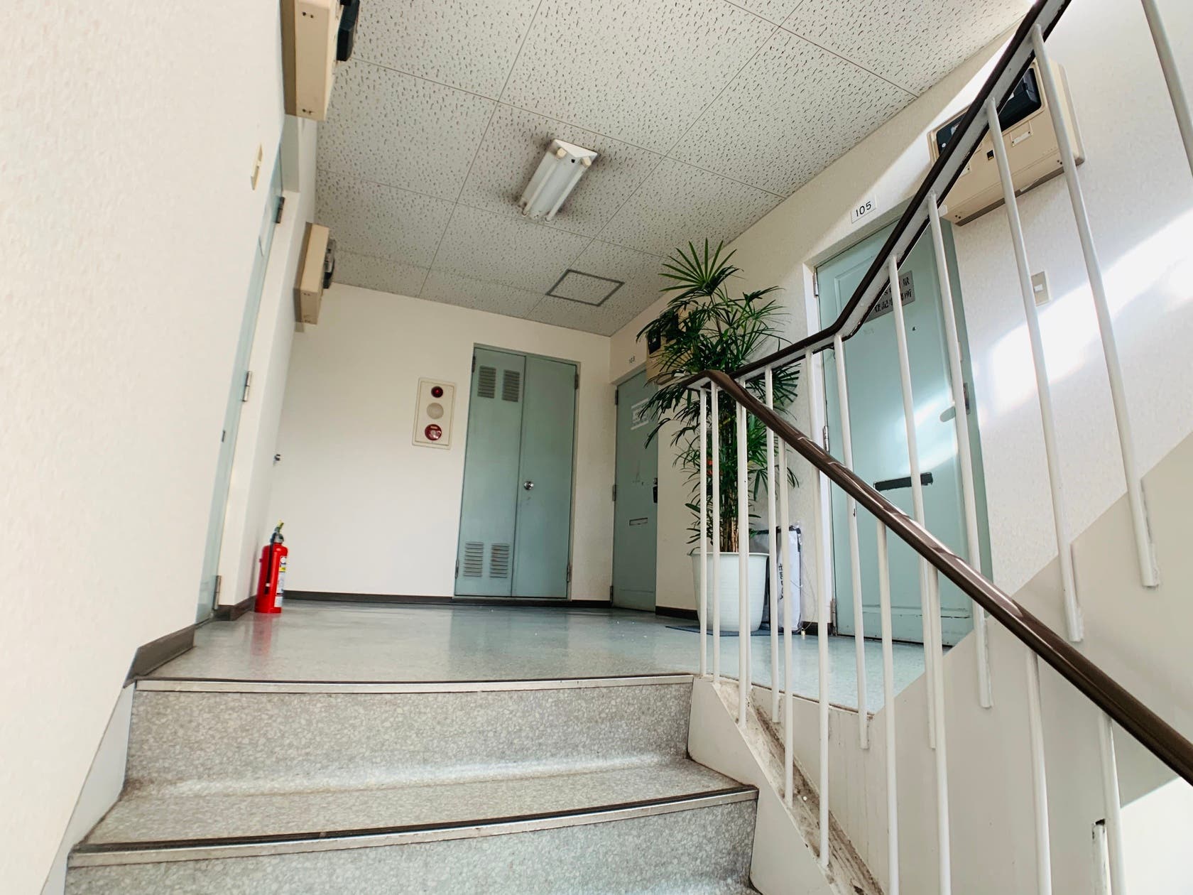 金沢駅徒歩8分、24時間・35名着席可、光Wi-Fi、プロジェクター＆大型スクリーン、セミナー・会議・リモートワークに便利の写真17