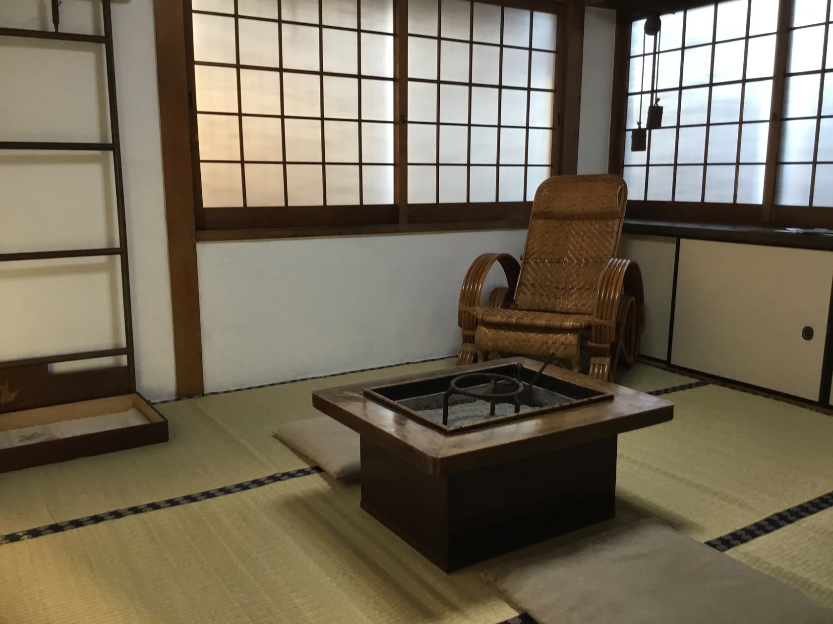 ※プラン見直しました※　築60年一軒家貸切、自然光が降り注ぐ和庭園、清潔、駐車スペース5台の写真14