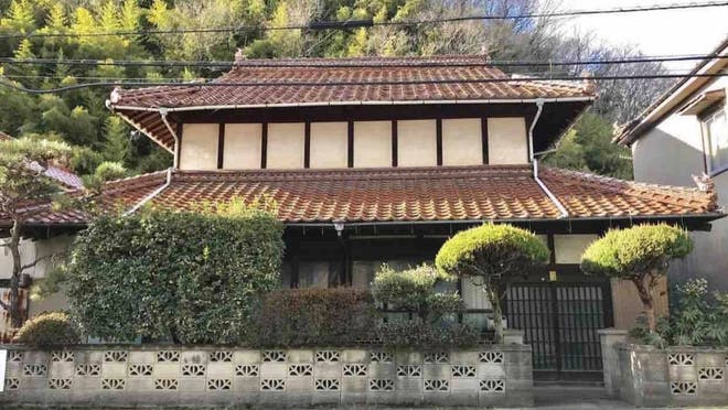 古民家一棟貸切。川の流れる音アンティークな空気一歩入れば異空間。書籍の中で廣島から広島へ歴史の旅へ10名様までの写真2