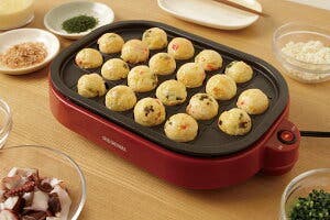+ たこ焼き器＋平板プレート付き（アイリスオーヤマ）の画像1