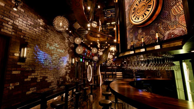 【町田駅】きらびやかな内装♪女子会・ママ会・コスプレ撮影・演奏会などの写真3