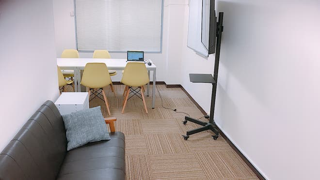 東京駅5分京橋駅1分!👞土足OK📺大型モニター(Fire tv付)ソファー設置・光回線【Hana*東京A】の写真1