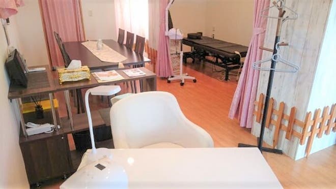 レンタルサロンボンボヤージュ・完全貸し切りプライベートサロン・Wi-Fi、駐車場1台分ありの写真1