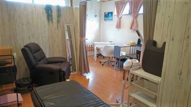 レンタルサロンボンボヤージュ・完全貸し切りプライベートサロン・Wi-Fi、駐車場1台分ありの写真3