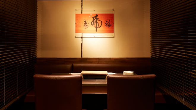 和モダン個室居酒屋のスペースレンタル|レイアウト自由|各種パーティー|各テーブルにIH調理機付きの写真2