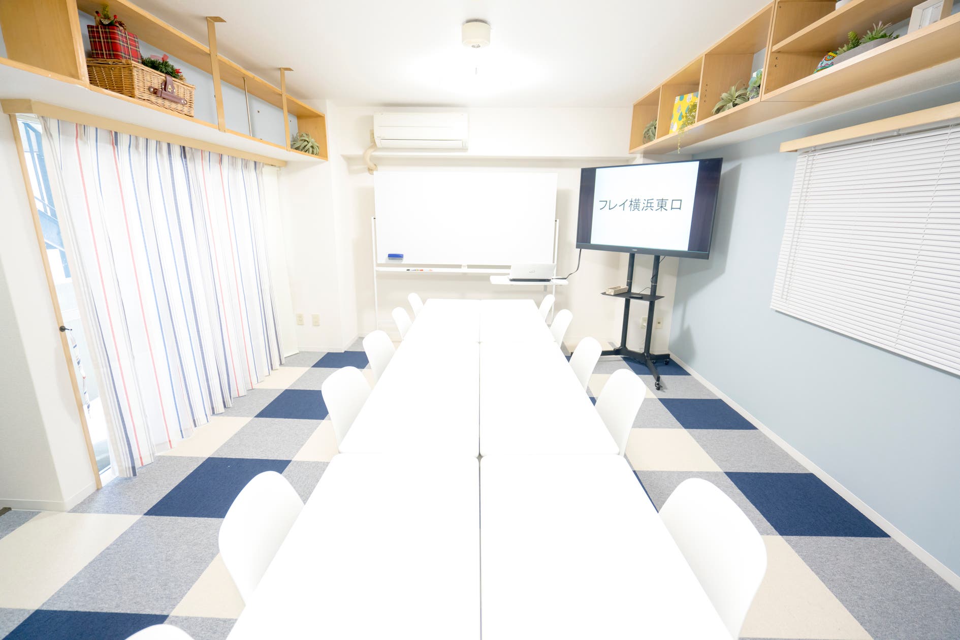 テレワークやYoutube撮影に最適！無制限光wifiでweb会議＜横浜駅東口8分＞エステ台、55型テレビ無料【フレイ横浜東口】の写真4