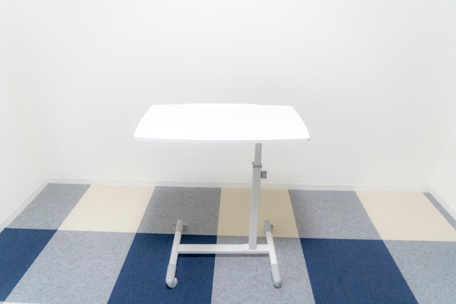 テレワークやYoutube撮影に最適！無制限光wifiでweb会議＜横浜駅東口8分＞エステ台、55型テレビ無料【フレイ横浜東口】の写真14