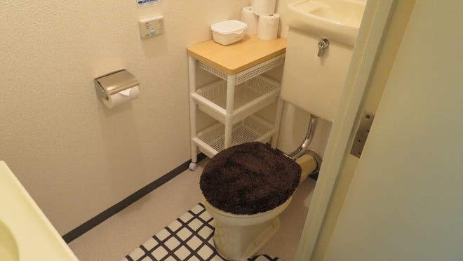 【新大阪駅】徒歩5分の落ち着いた会議室☆12名☆WiFi/50型モニタ☆テレワーク等も【FEEL 新大阪】の写真13