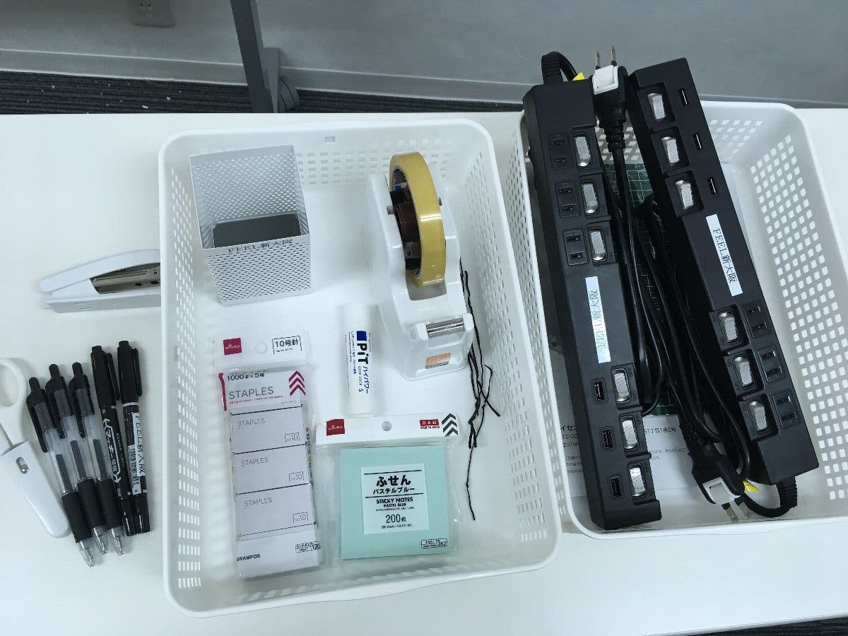 【新大阪駅】徒歩5分の落ち着いた会議室☆12名☆WiFi/50型モニタ☆テレワーク等も【FEEL 新大阪】の写真16