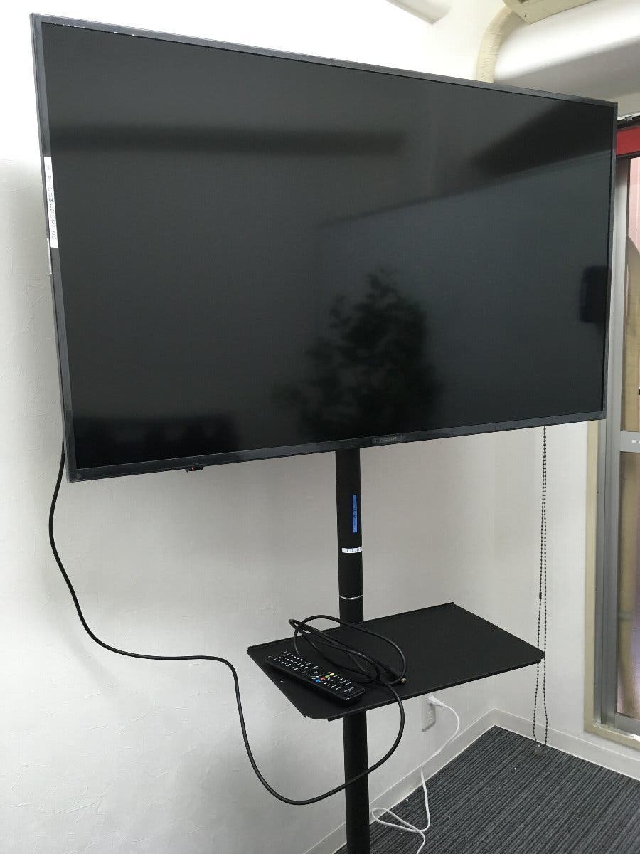 【新大阪駅】徒歩5分の落ち着いた会議室☆12名☆WiFi/50型モニタ☆テレワーク等も【FEEL 新大阪】の写真17