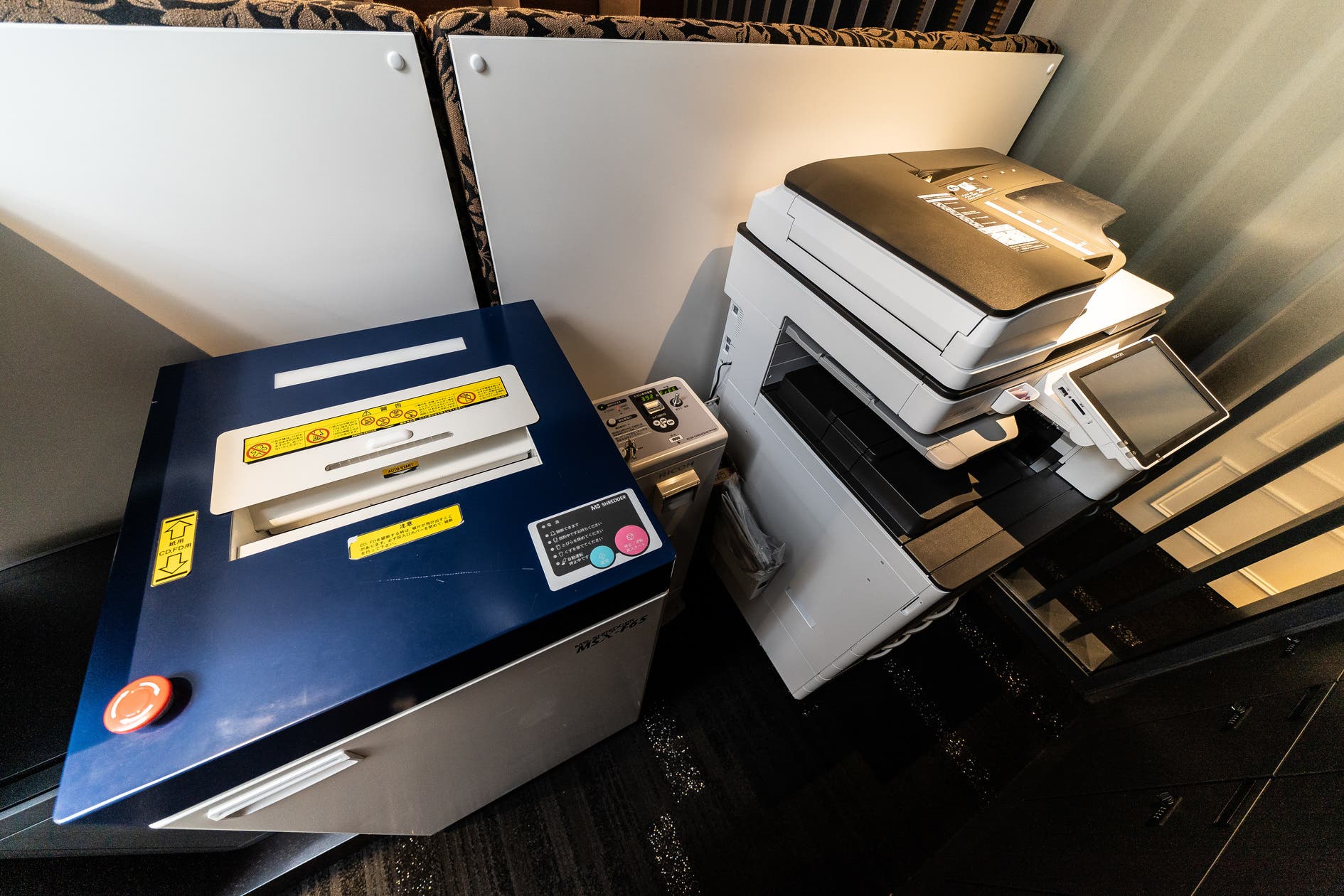 【HarborS表参道】コワーキングスペースの会議室をレンタルで！表参道駅から徒歩三分！の写真6