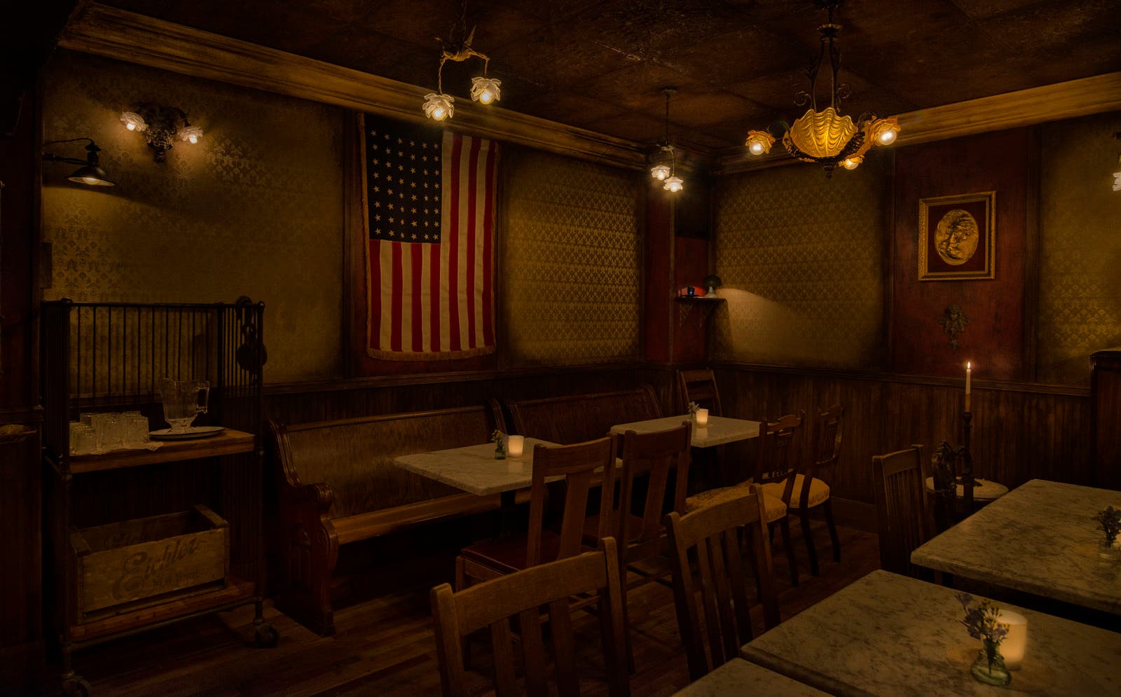 調度品や扉、階段、天井、床など細部に至るまで全てヴィンテージアンティーク。撮影/展示会/女子会/飲み会などにご利用下さいの写真3