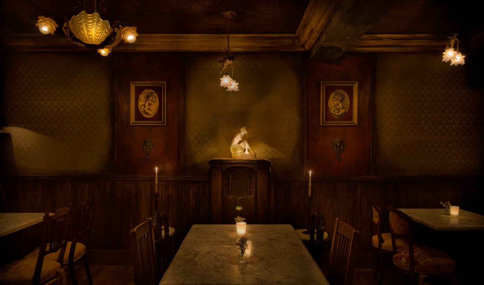 調度品や扉、階段、天井、床など細部に至るまで全てヴィンテージアンティーク。撮影/展示会/女子会/飲み会などにご利用下さいの写真9