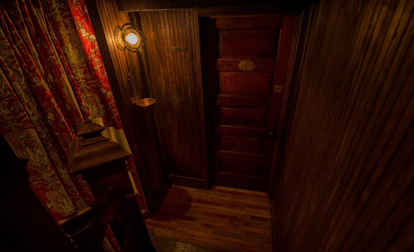 調度品や扉、階段、天井、床など細部に至るまで全てヴィンテージアンティーク。撮影/展示会/女子会/飲み会などにご利用下さいの写真12