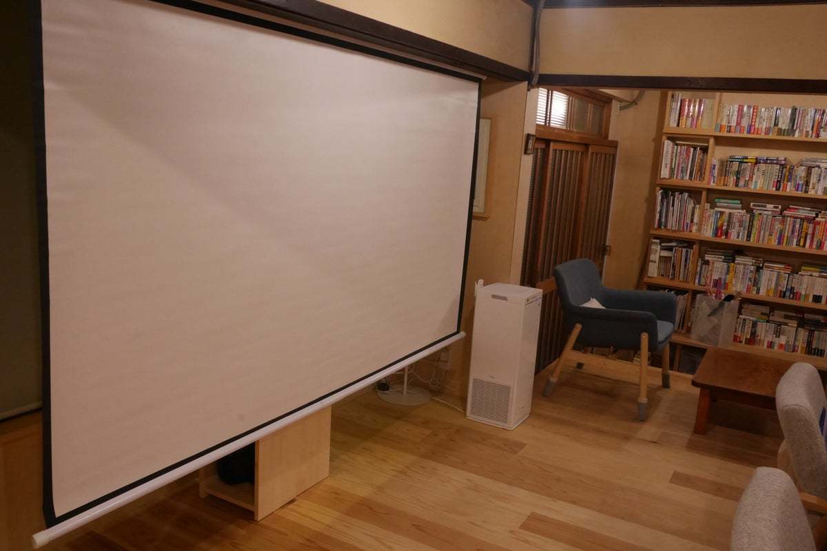 二条城から徒歩3分。京町家をリノベ。国産杉床が心地いい多目的スペースの写真6