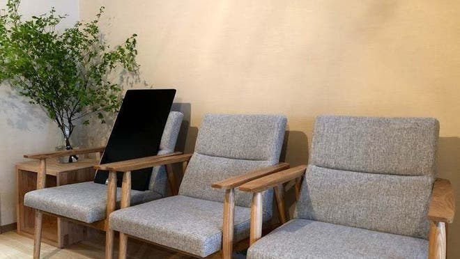 二条城から徒歩3分。京町家をリノベ。国産杉床が心地いい多目的スペースの写真14