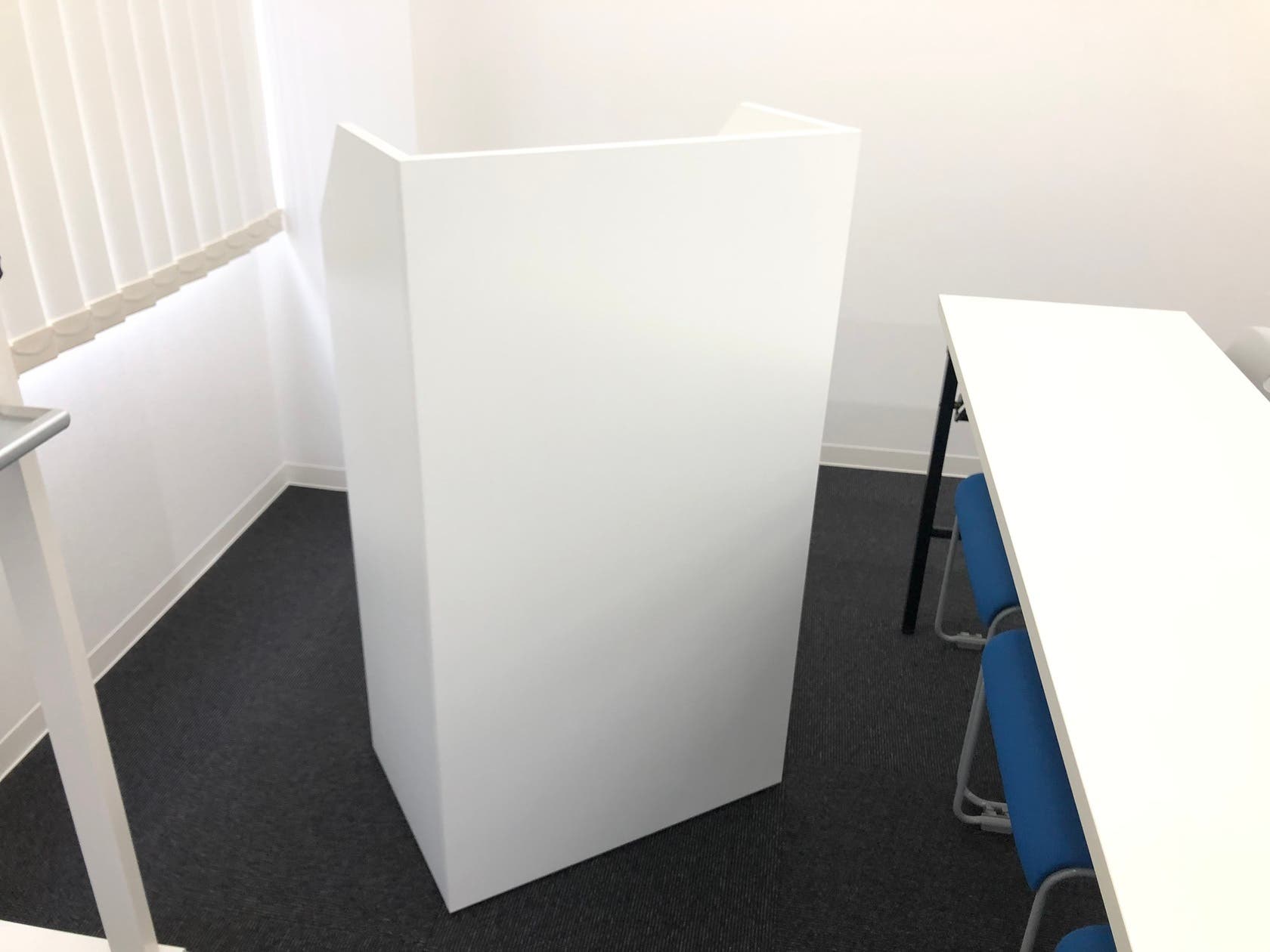 ★新宿T-spaceⅡ★最大３８名迄使用可能！新宿三丁目駅より徒歩１分の格安貸会議室！の写真18