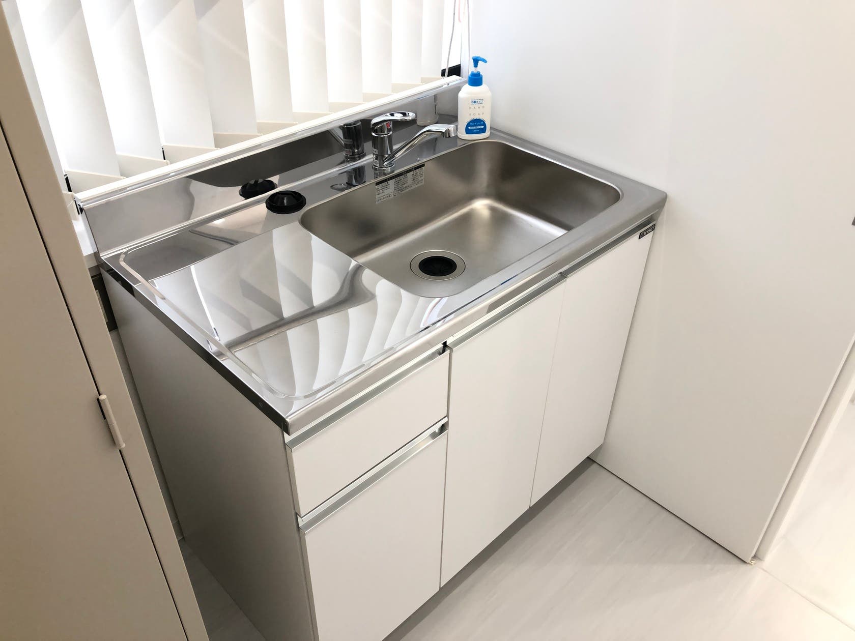 ★新宿T-spaceⅡ★最大３８名迄使用可能！新宿三丁目駅より徒歩１分の格安貸会議室！の写真19