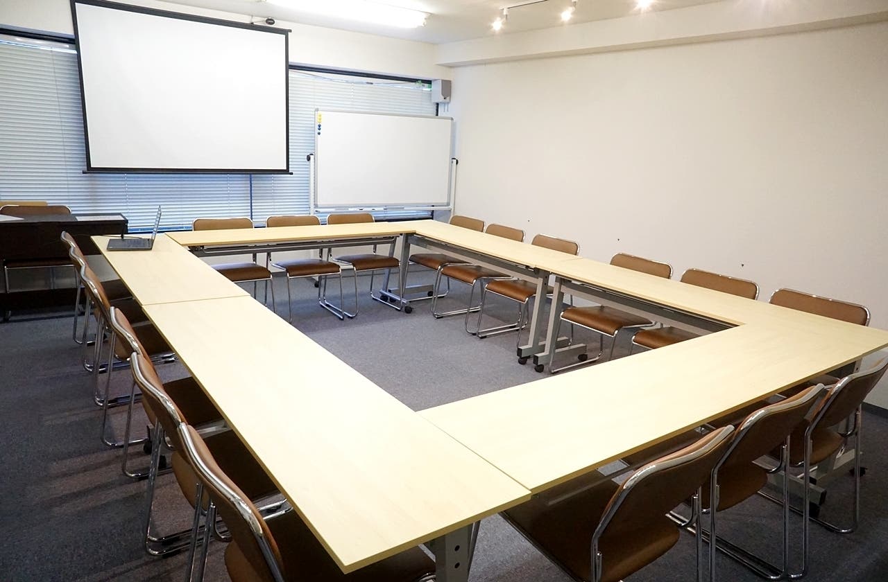 ＜新大阪駅より徒歩2分の会議室＞【最大30名 ルームＯ-６】プロジェクター等備品無料で説明会やセミナーに！の写真5