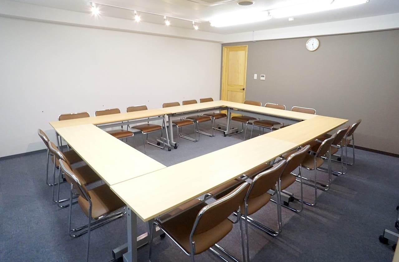 ＜新大阪駅より徒歩2分の会議室＞【最大30名 ルームＯ-６】プロジェクター等備品無料で説明会やセミナーに！の写真6