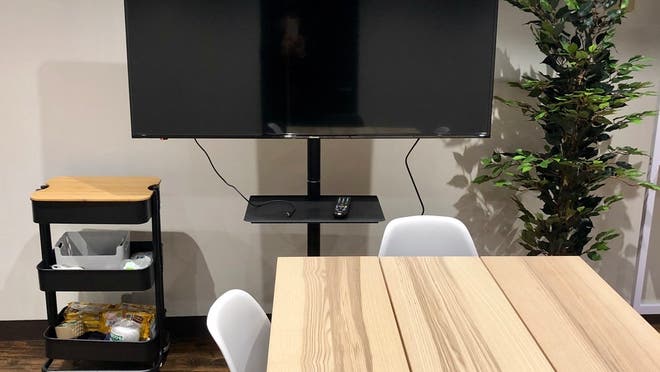 ⭐️エマ梅田⭐︎オシャレマルチスペース⭐︎70㎡!50名収容可能♫55インチモニター、WiFi完備♪の写真4