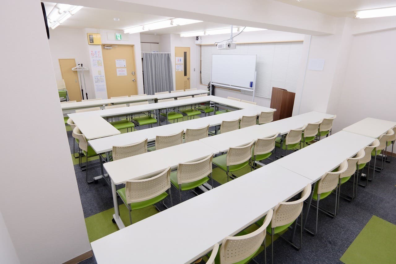 【新宿西口D5出口2分】セミナーに！プロジェクター・演台・マイク・スピーカー・光WiFi無料！ふれあい貸し会議室 新宿No18の写真10