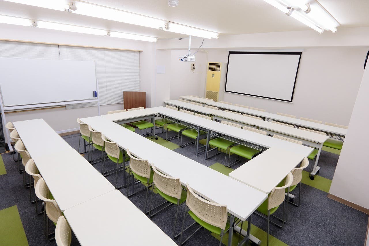 【新宿西口D5出口2分】セミナーに！プロジェクター・演台・マイク・スピーカー・光WiFi無料！ふれあい貸し会議室 新宿No18の写真13