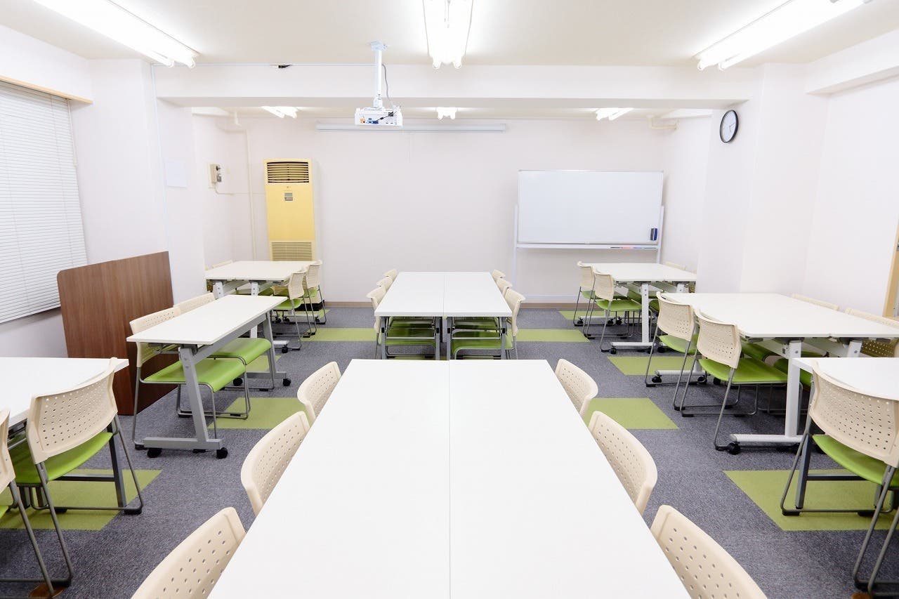 【新宿西口D5出口2分】セミナーに！プロジェクター・演台・マイク・スピーカー・光WiFi無料！ふれあい貸し会議室 新宿No18の写真19