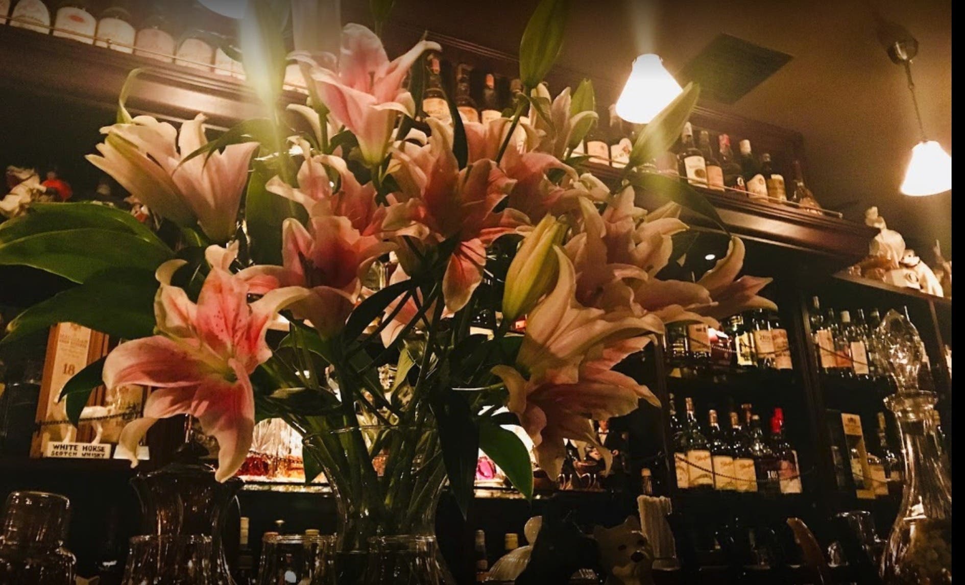 【恵比寿駅西口徒歩3分】英国調の雰囲気の隠れ家BARスペース。雑誌、ドラマ、映画などの撮影におすすめの写真9