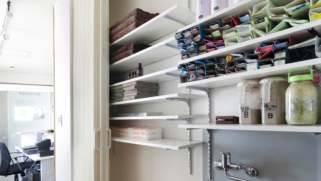 フリーランス シェアサロン UZI 東松戸店 セット面1の写真5