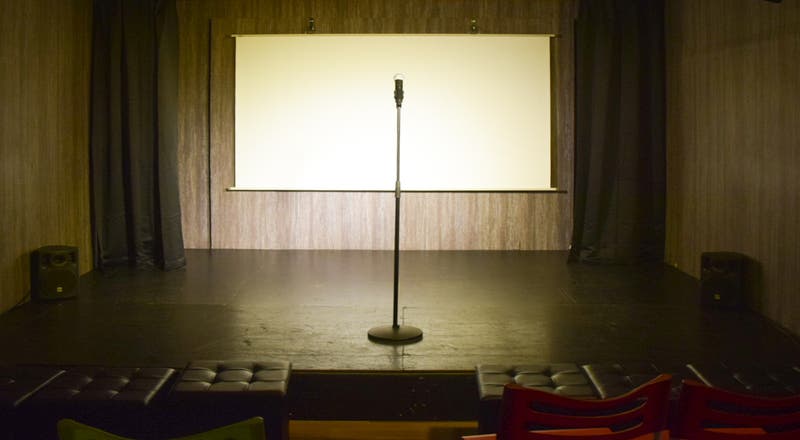 劇場レンタルライブハウスです。客席キャパ40席。新井薬師駅徒歩3分です。