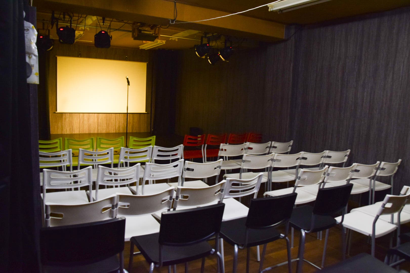 劇場レンタルライブハウスです。客席キャパ40席。新井薬師駅徒歩3分です。の写真7