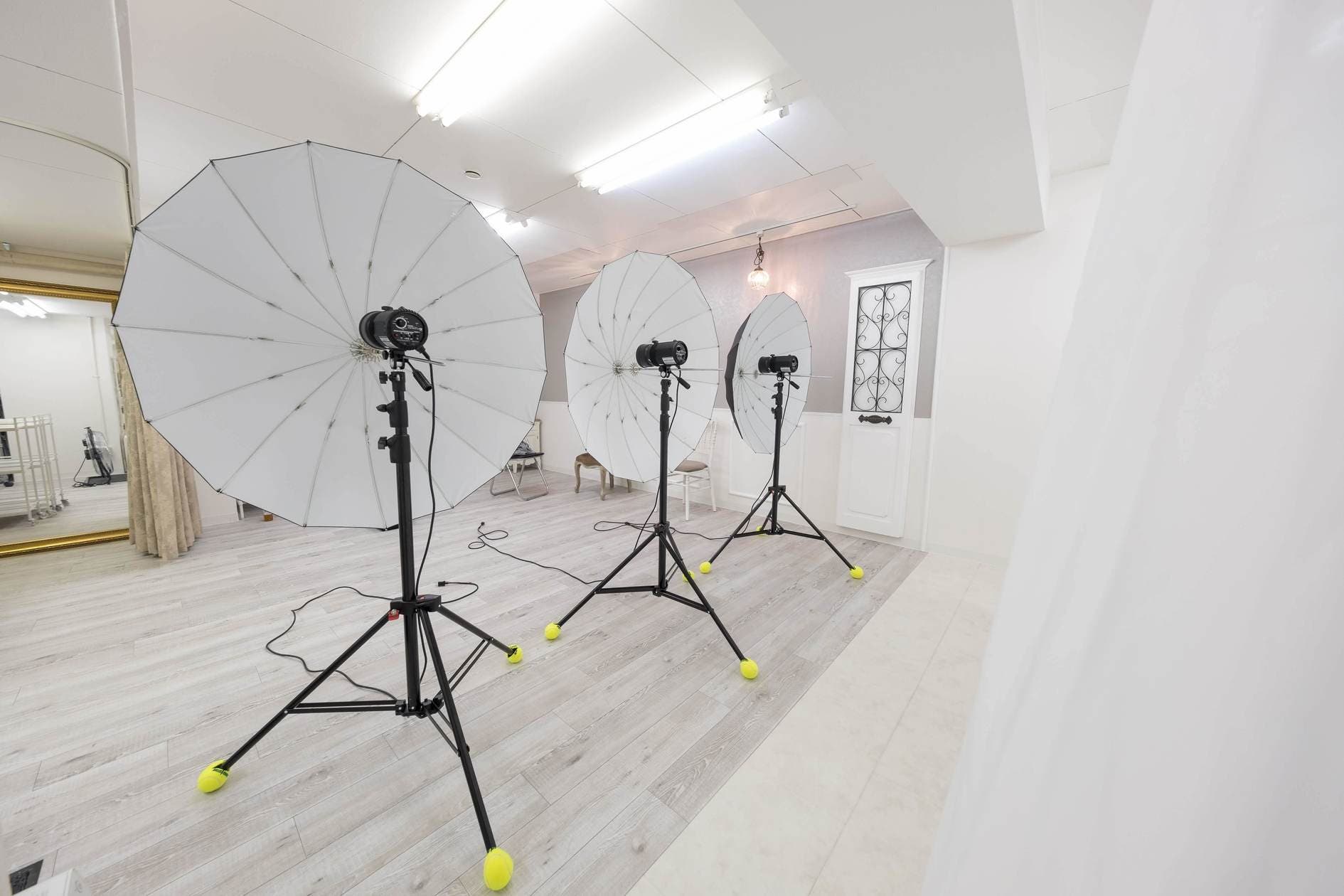 【studio As】9色のバックペーパー＆豊富な撮影機材が無料で使えて驚愕の1H/￥4000〜!の写真10