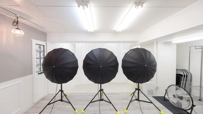 【studio As】9色のバックペーパー&豊富な撮影機材が無料で使えて驚愕の1H/¥4000〜!の写真11
