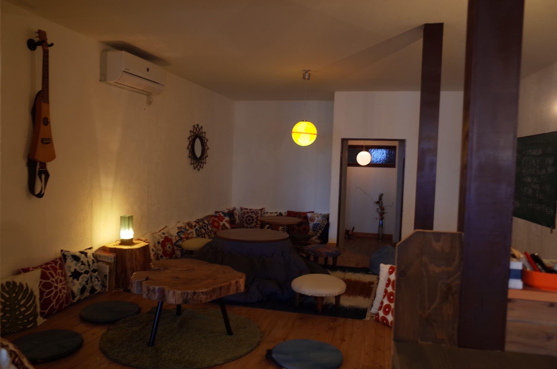 【経堂駅徒歩３分】裸足でくつろげる小上がりと、バーカウンターのある多目的広々おしゃれ空間の写真8