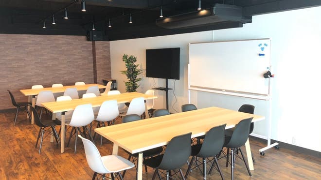 ⭐️エマ梅田⭐︎オシャレマルチスペース⭐︎70㎡!50名収容可能♫55インチモニター、WiFi完備♪の写真10