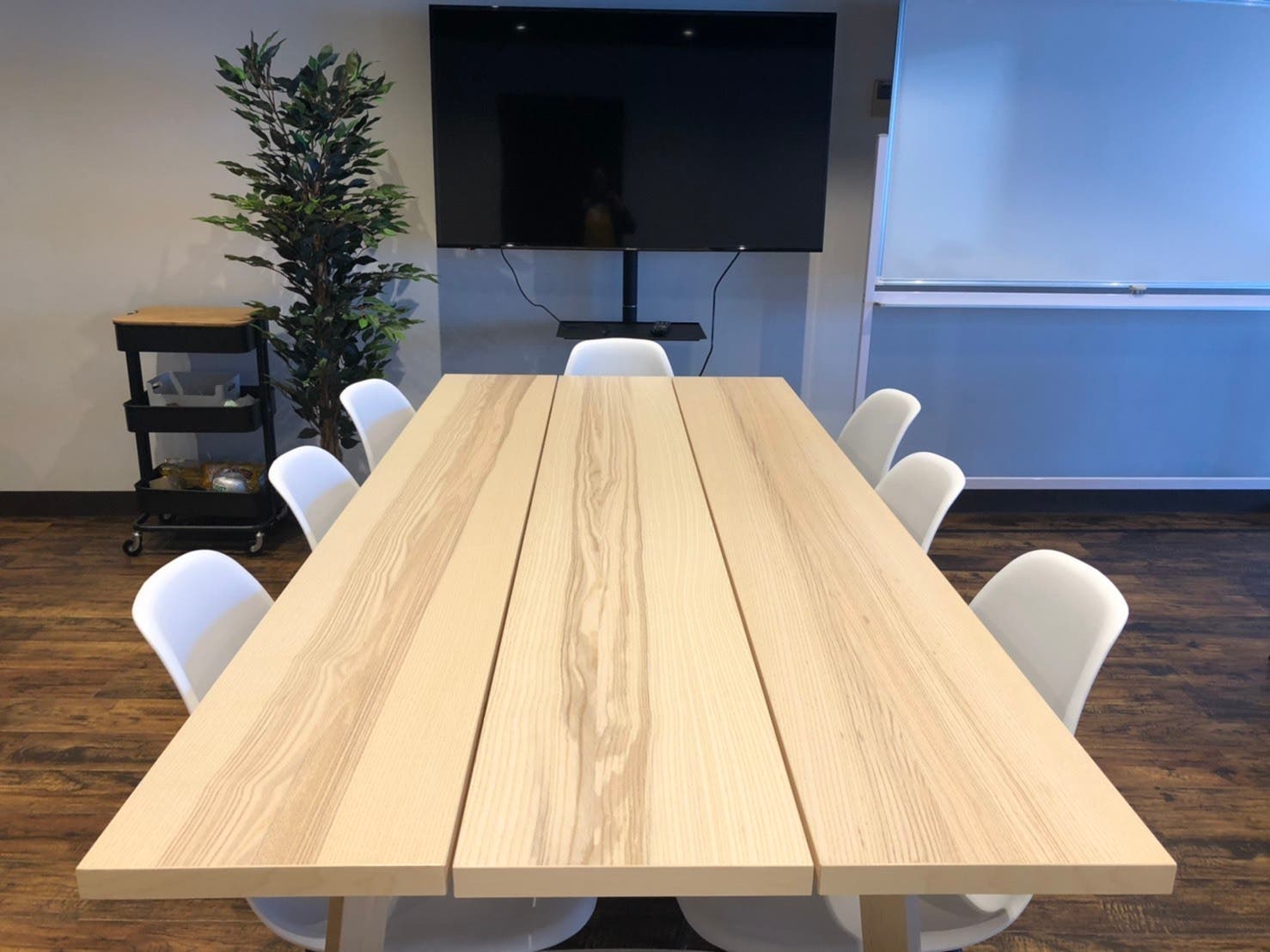 ⭐️エマ梅田⭐︎オシャレマルチスペース⭐︎70㎡！50名収容可能♫55インチモニター、WiFi完備♪の写真13