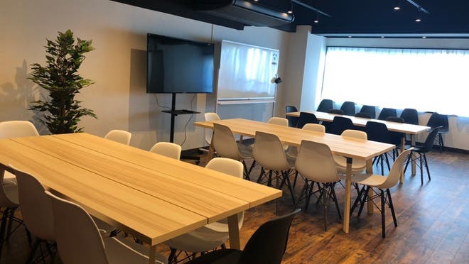 ⭐️エマ梅田⭐︎オシャレマルチスペース⭐︎70㎡!50名収容可能♫55インチモニター、WiFi完備♪の写真14