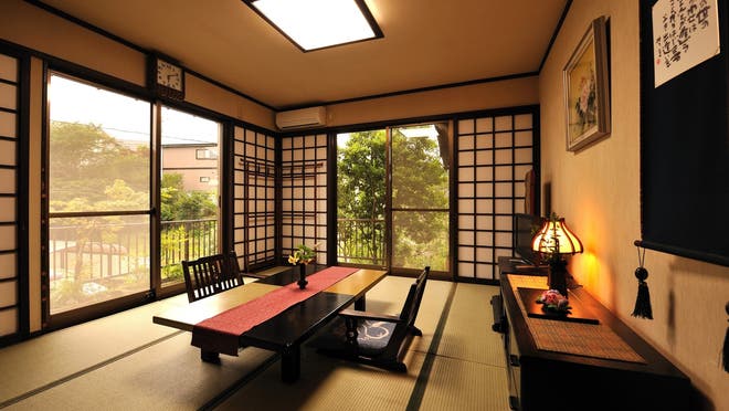 【200坪のガーデン】300種の草木が彩る秘密の庭|山の上の元ペンションの広々空間を1棟丸ごと完全貸切|の写真6