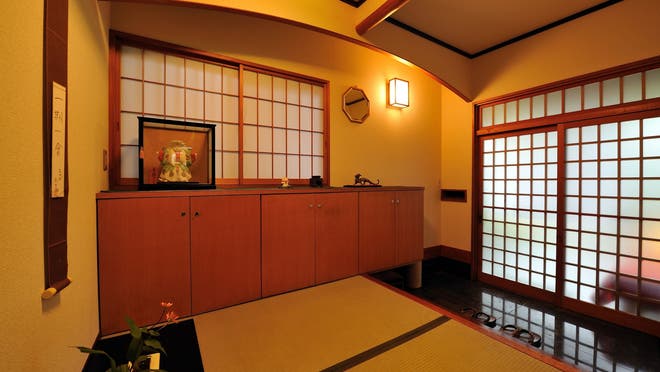 【200坪のガーデン】300種の草木が彩る秘密の庭|山の上の元ペンションの広々空間を1棟丸ごと完全貸切|の写真9