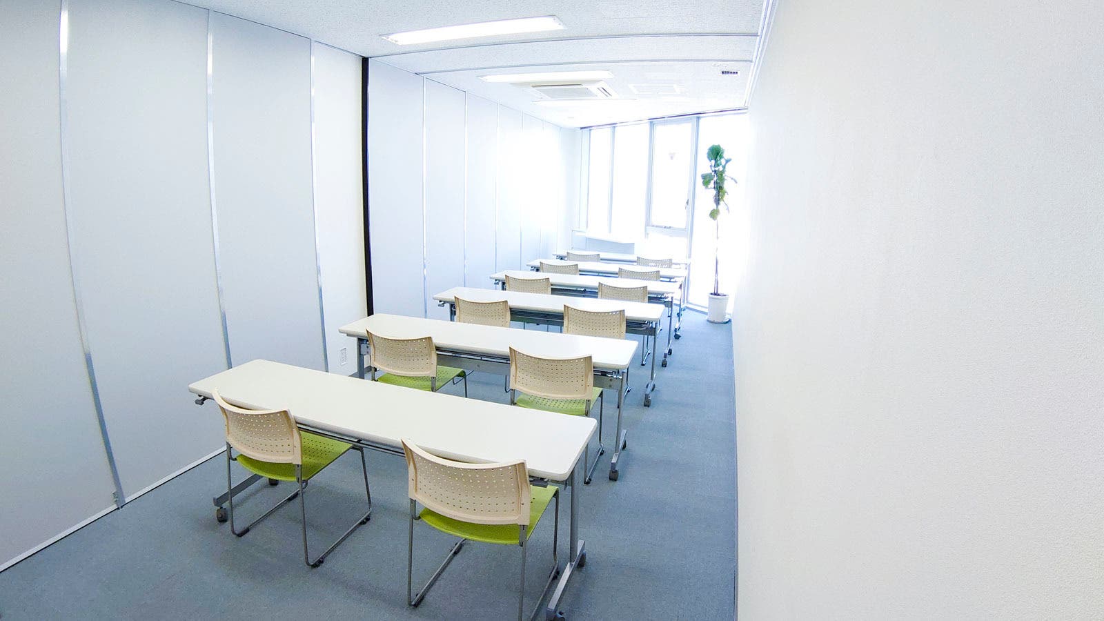 【吉祥寺駅徒歩5分】halooSPACE at 吉祥寺 中会議室の写真3