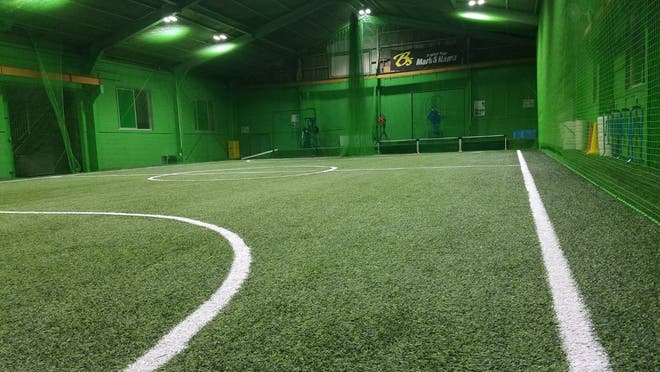 全面人工芝の室内練習場!!ヨガなどカルチャー、スポーツ系の講習会などに!!の写真1