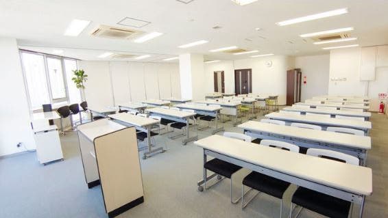 吉祥寺駅から徒歩4分!好アクセスな51名収容の会議室/大+中会議室の写真1