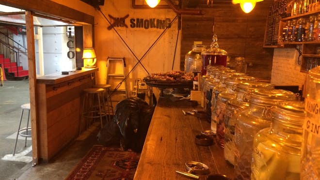 バーのイメージ写真用に最適の写真17